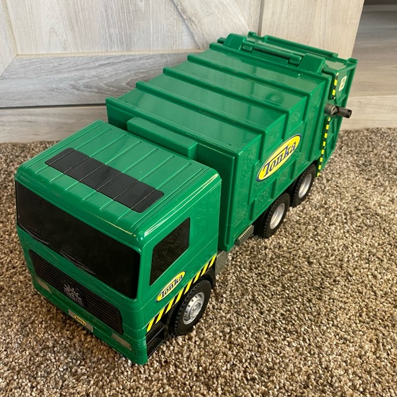 Tonka | Toys | Green Recycle Garbage Truck 202 Tonka Hasbro Funrise ...